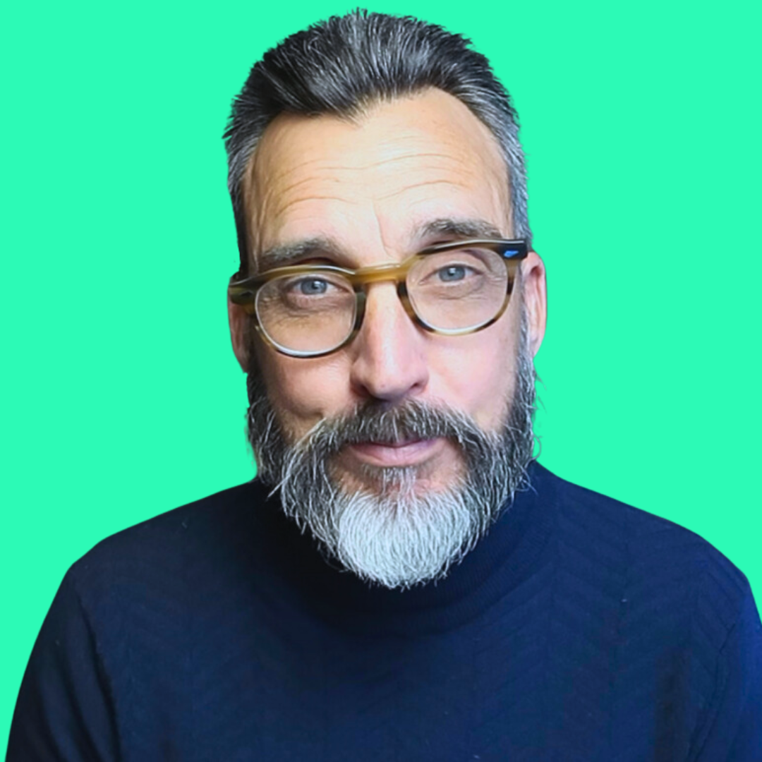 About me – To The Point English with Ben